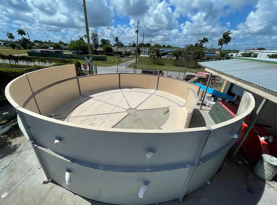 Tank – Dolphin Fiberglass
